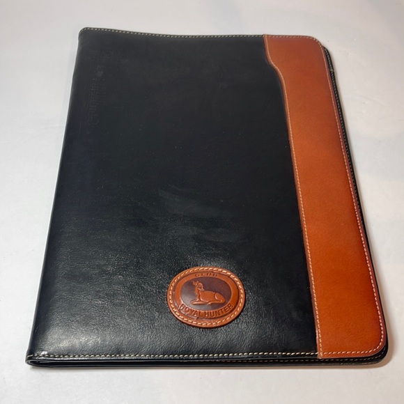 Club Royal Hunter | Other | Club Royal Hunter Padded Letter Size ...